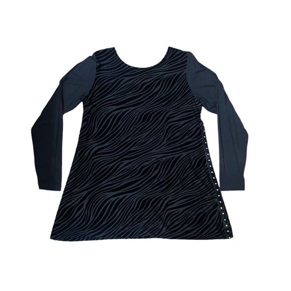 Max & Rina | Tops | Gently Used Max Rina Velvet And Mesh Tunic Top L ...